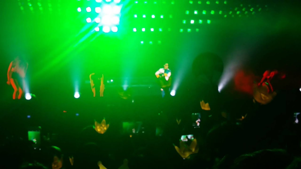 Doom Dada - TOP ( Bigbang Made World Tour 2015) - YouTube