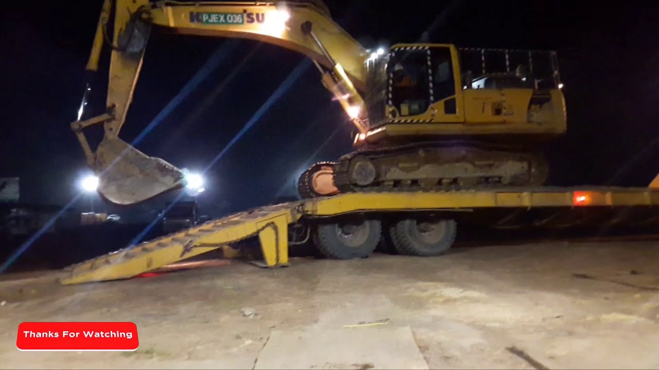 Menurunkan Unit Excavator Komatsu pc300 Dari Lowboy HD465 - YouTube