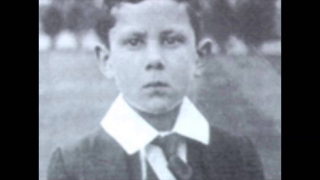 Finzi Eclogue for Piano and Strings MNO Cohen - YouTube