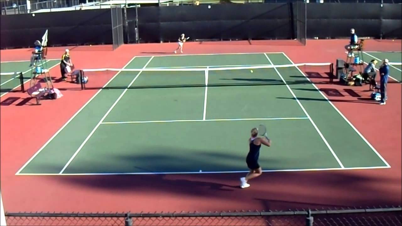 Laura Gulbe vs Gabriela Porubin - YouTube