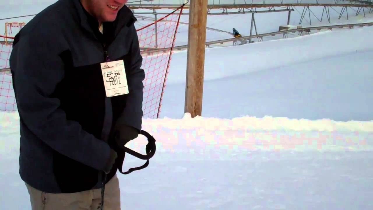 VERY FUNNY! Snow tube very scared person screaming crazy funny - YouTube