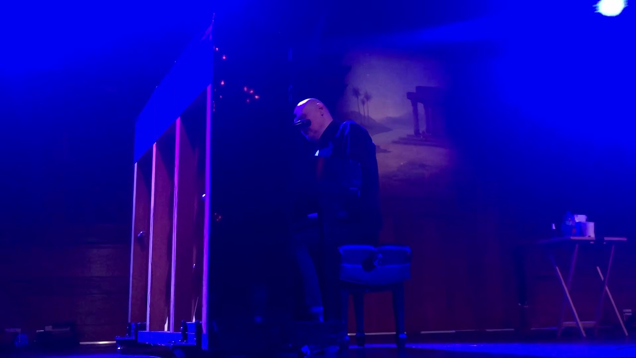 Billy Corgan - “Knights of Malta” (11/05/19) - YouTube