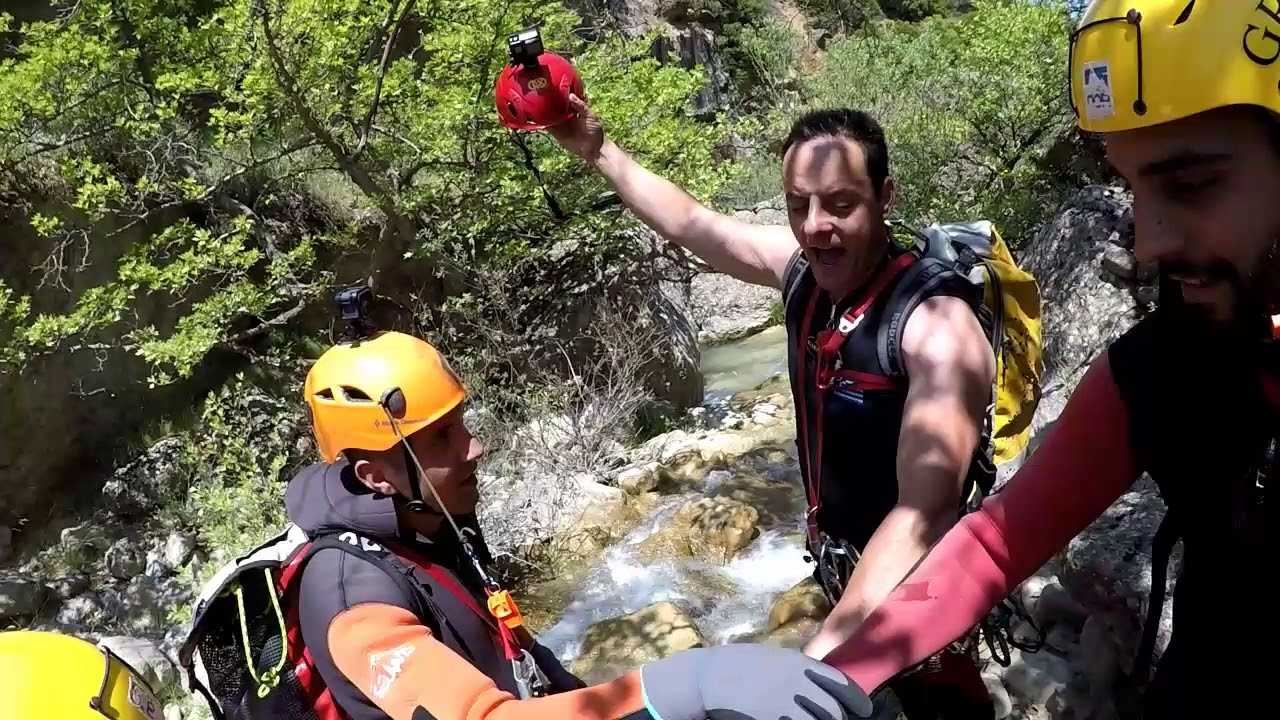 Canyoning Σχολη Αρχαριων ΠΟΑ 2018 Αγιος Λουκας-Καλλιθεα - YouTube