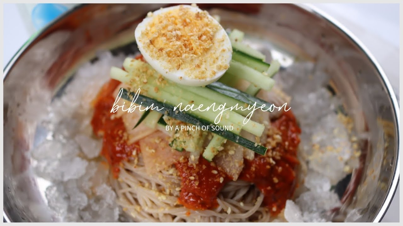Bibim Naengmyeon (Korean Spicy Cold Noodles) | Relaxing Home Cooking ...