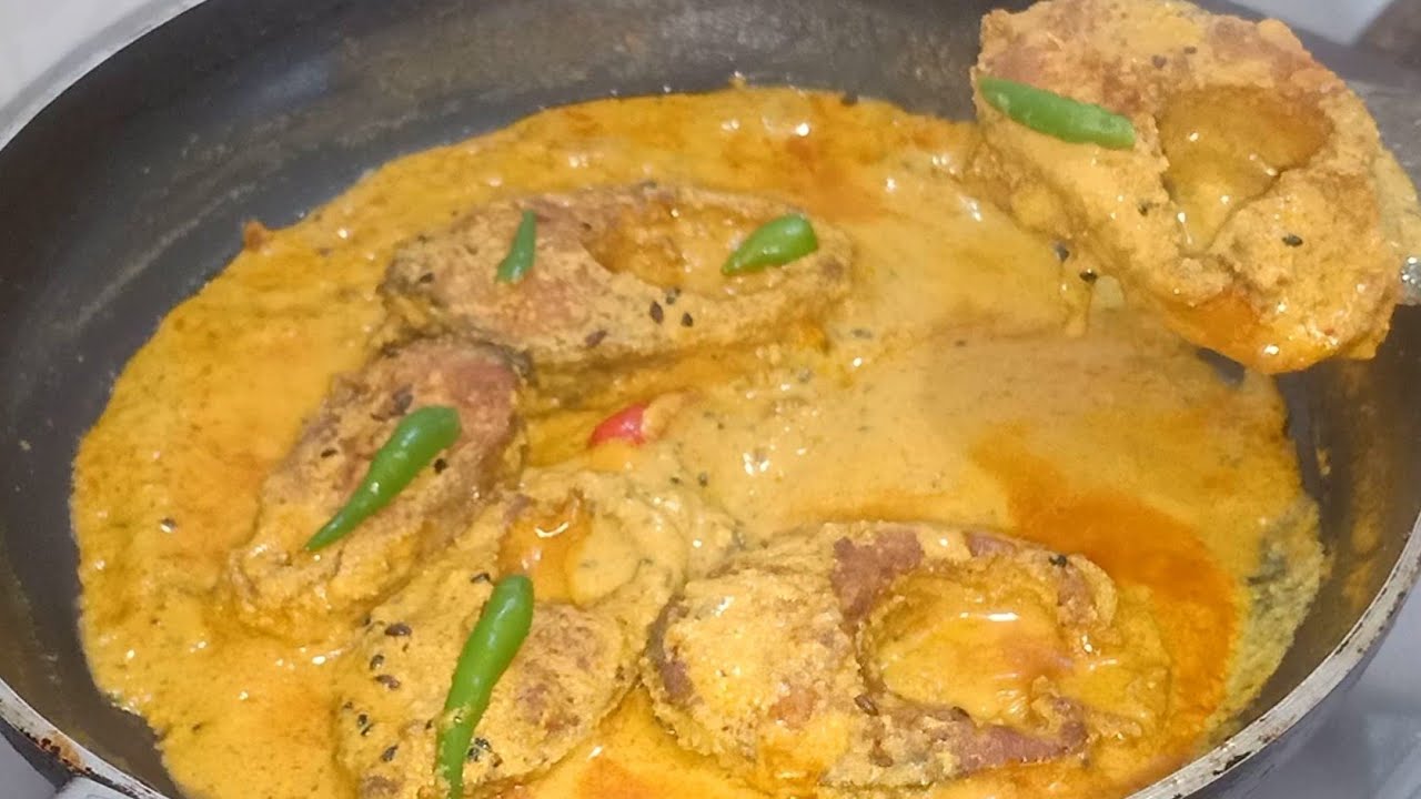 Bengali Style Rui Sarso Fish Curry Ko Recipe|Sarso Fish Curry|Mustard ...