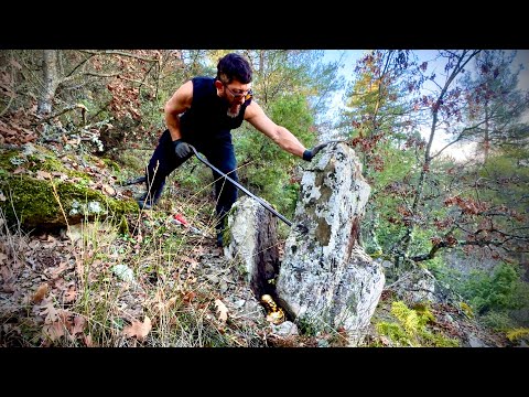 Gizemli Ormanda Define Arayışı.. Altın Heykel..