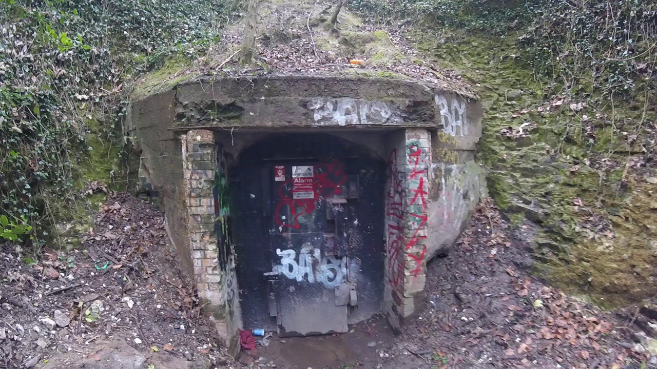 Ashley Road Deep shelter, Epsom 3/3/2020 - YouTube