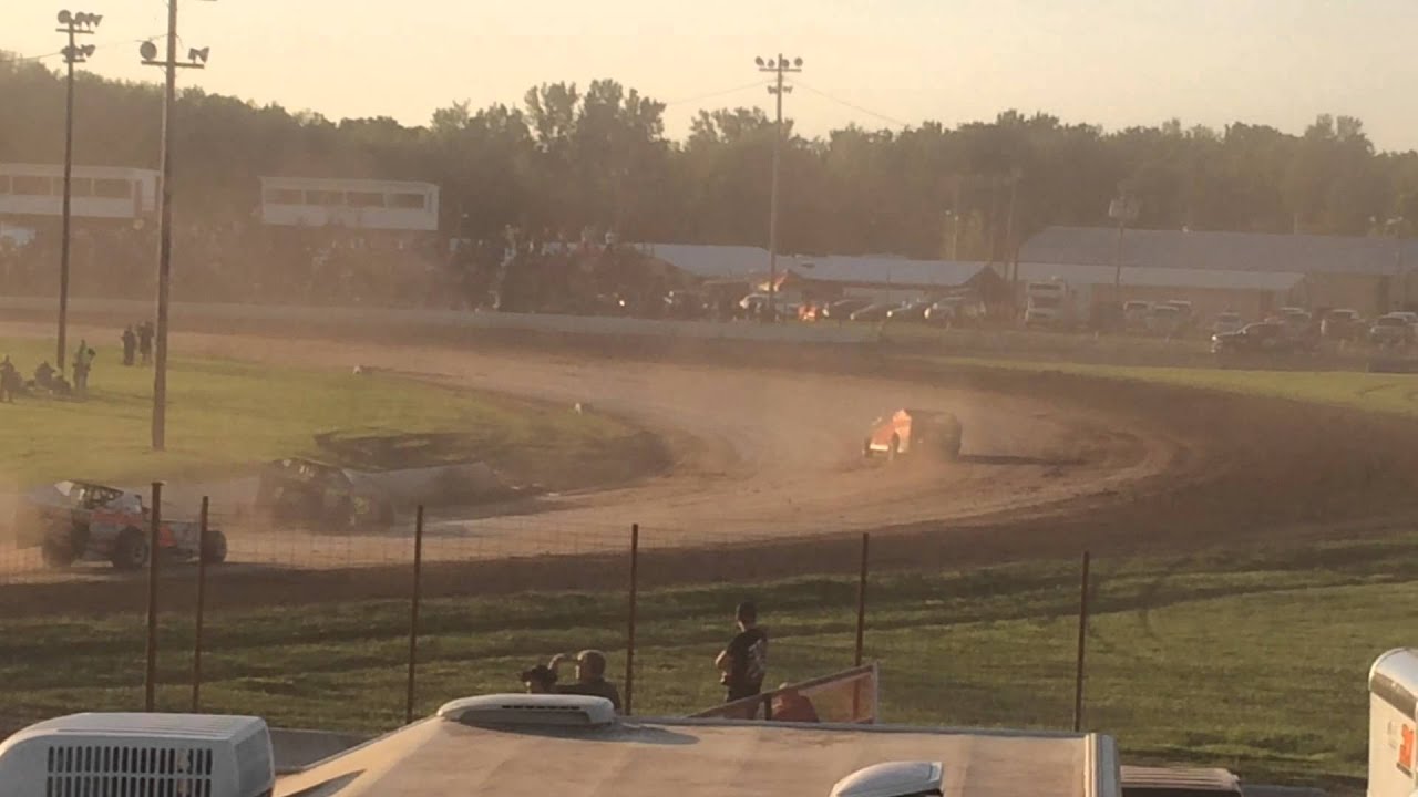 Canandaigua SDS Heat race #4 - Dale Planck in the 66X - YouTube