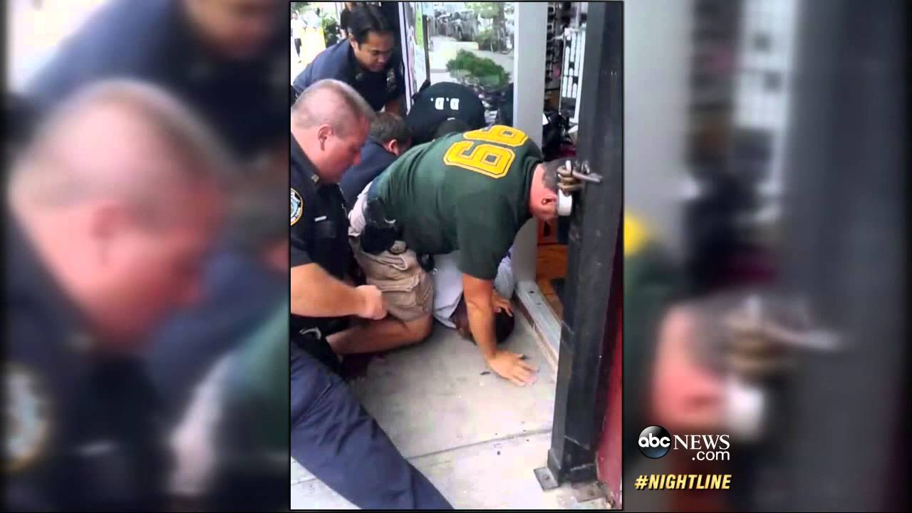 Eric Garner, NYPD Grand Jury Decision Sparks Demonstrations - YouTube