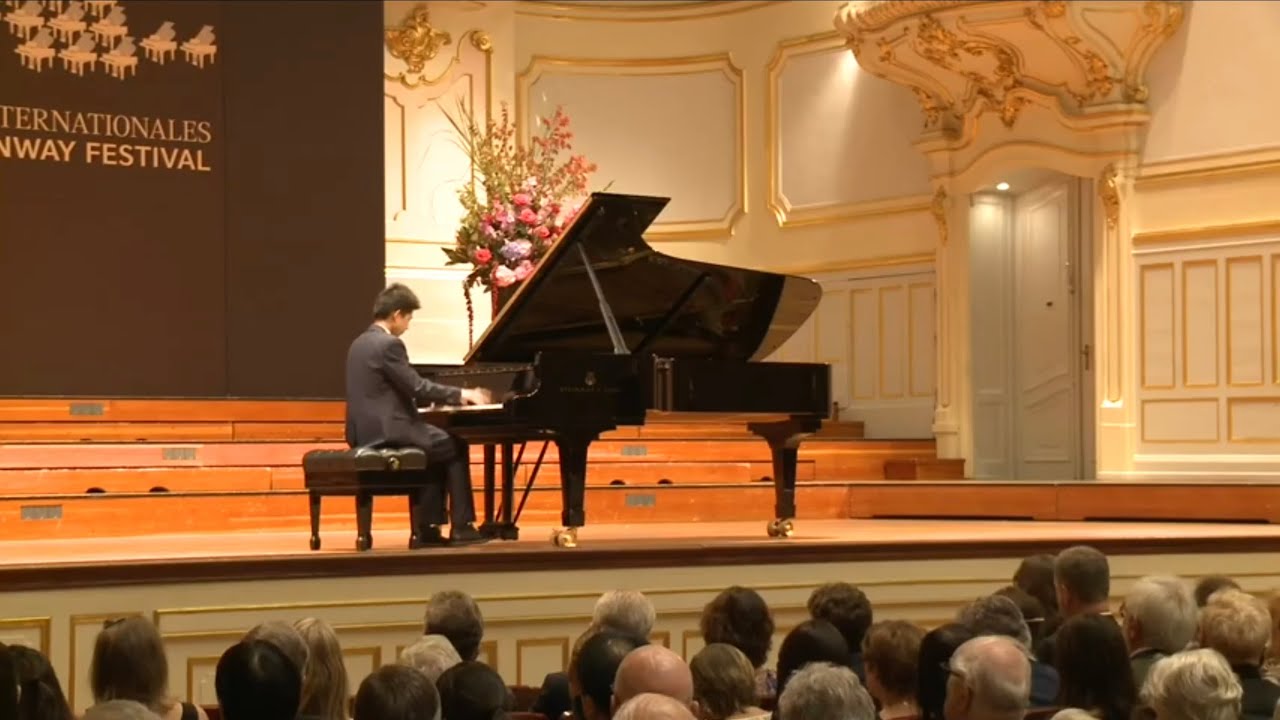 liszt la campanella by Paul Ji - YouTube