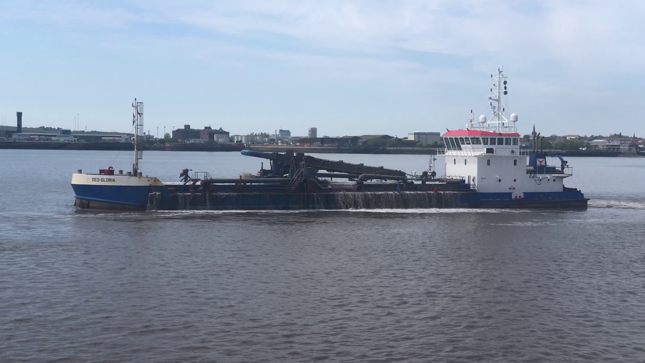 Dredging the Mersey. - YouTube