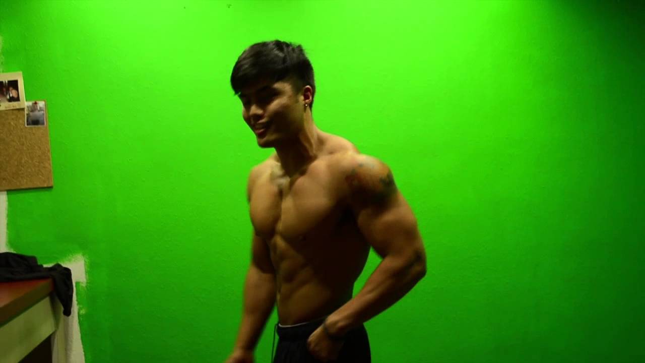 Men's Physique Posing practice, San Mateo MAX MUSCLE - YouTube