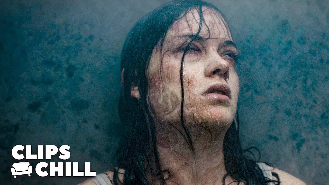 Boiling Water On The Body | Evil Dead (2013) - YouTube