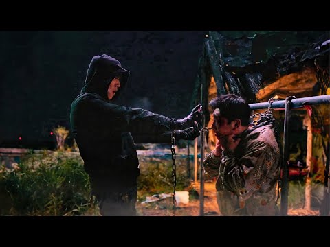 Corrupt cops push a guy turns into a vigilante to fight crime his way!