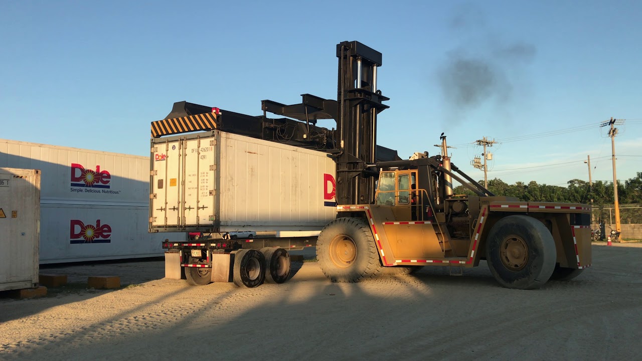 Caterpillar toploader dole container handler - YouTube