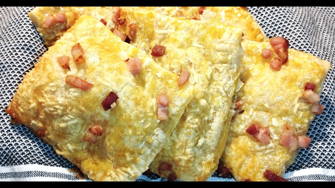 #Desert sarat din foi de #placinte, umplute cu #smantana si #bakon ...