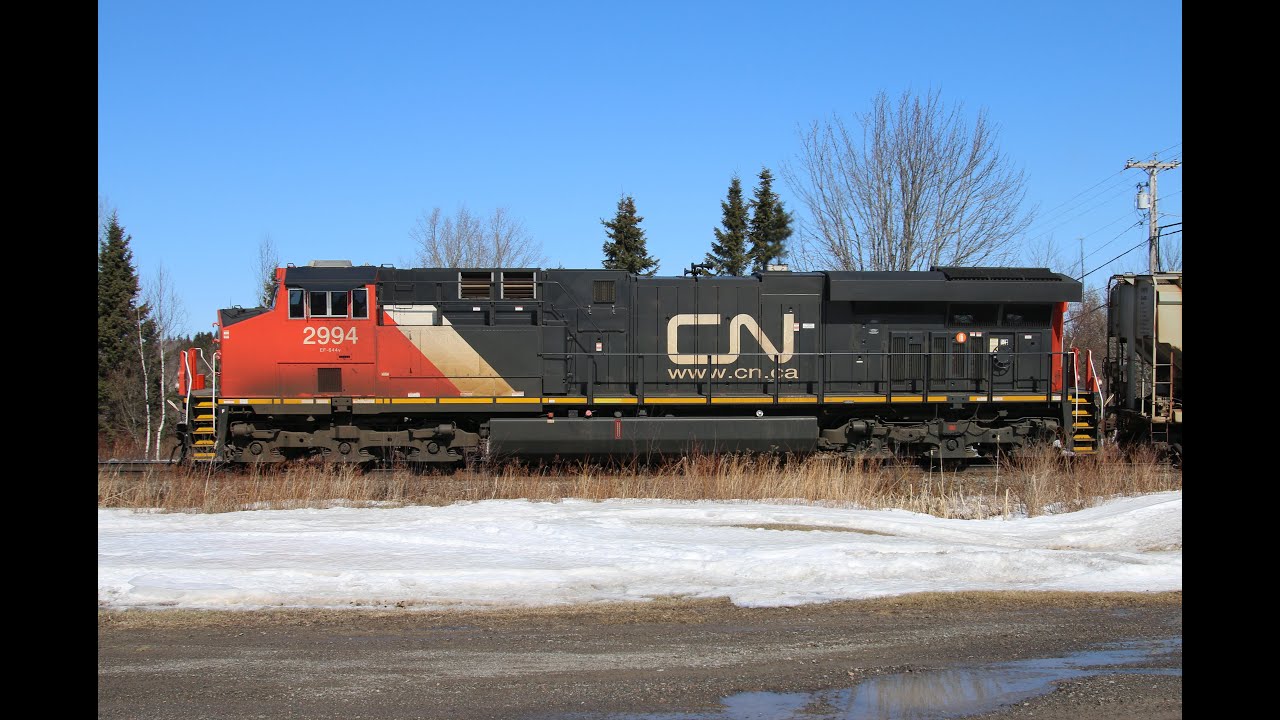 Potash train with 1012 axles! - YouTube