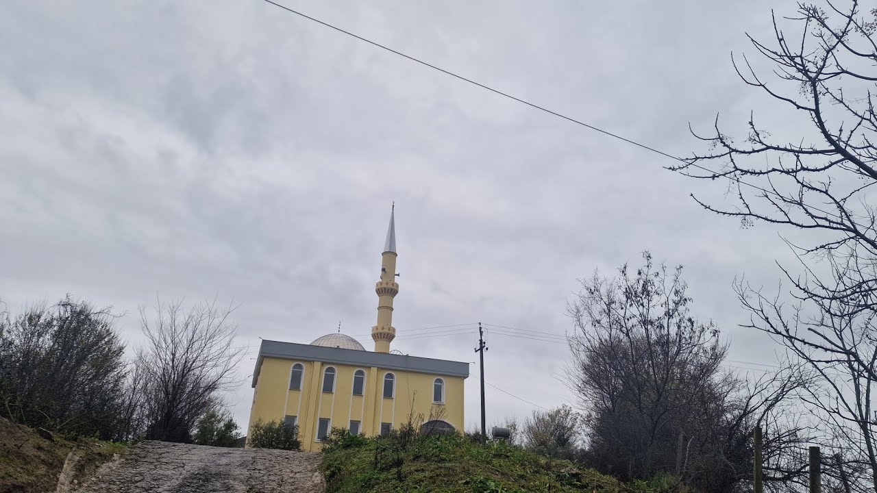 Durrës : Xhamia Rubjekë na mahniti në Ramazan - Ndalesa në Ditën e 14 ...
