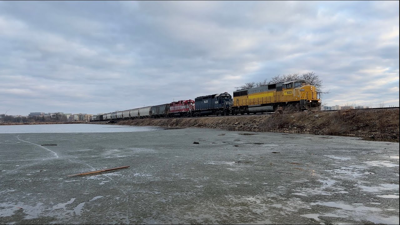 Short chase of WSOR T006 with WAMX 6023, HLCX 6334, and WAMX 3872 ...