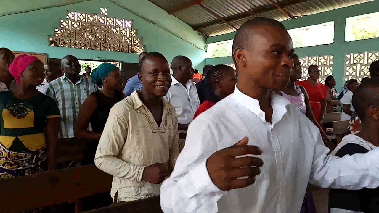 African praise session @KAG Church Msambweni - YouTube