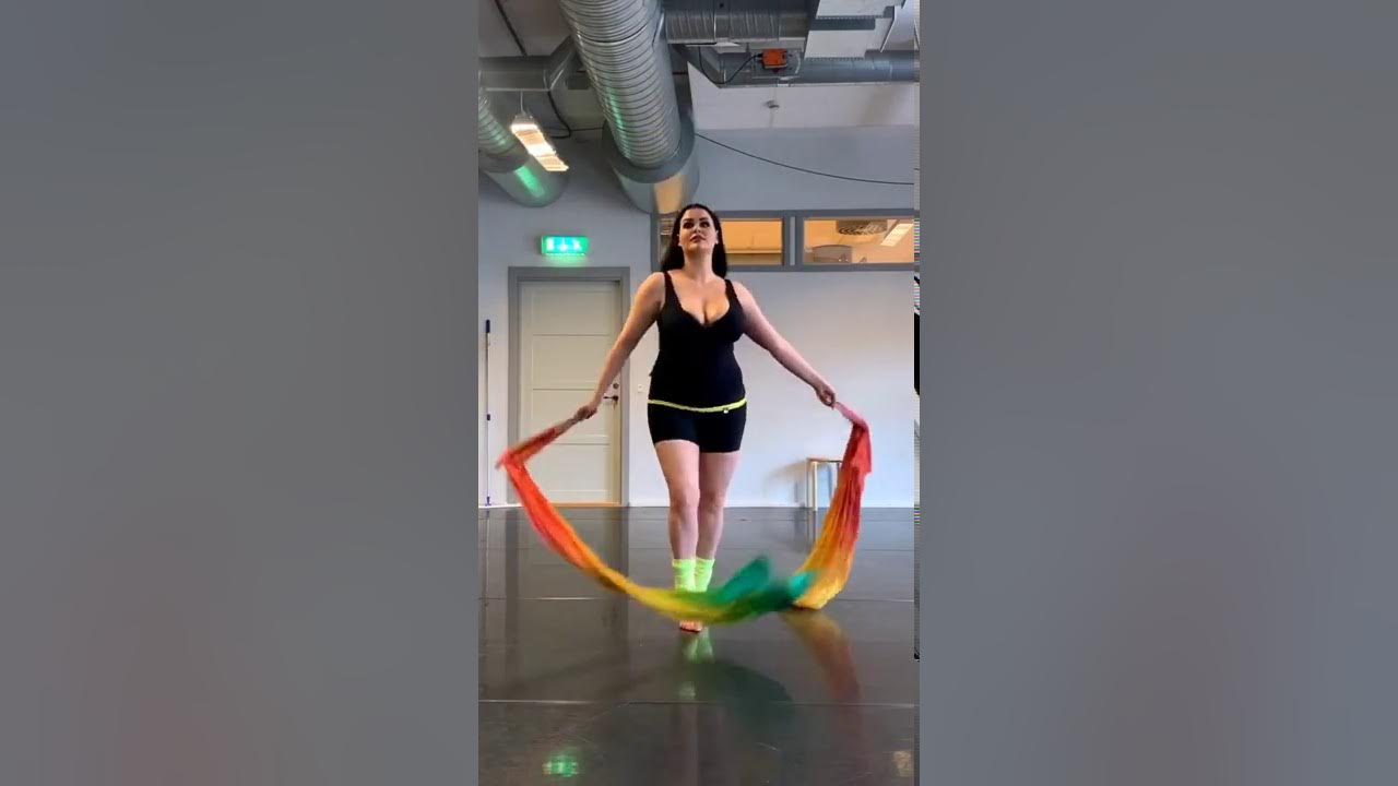 Belly Dance 🌈 Fan Veil Dance 💃🏻 Belly Dancer Selina From Sweden Magdansös Selina I Malmö Youtube