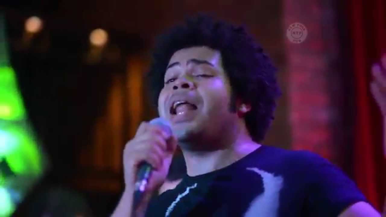 Ensaiando Tim Maia - Azul da Cor do Mar (cover) - YouTube