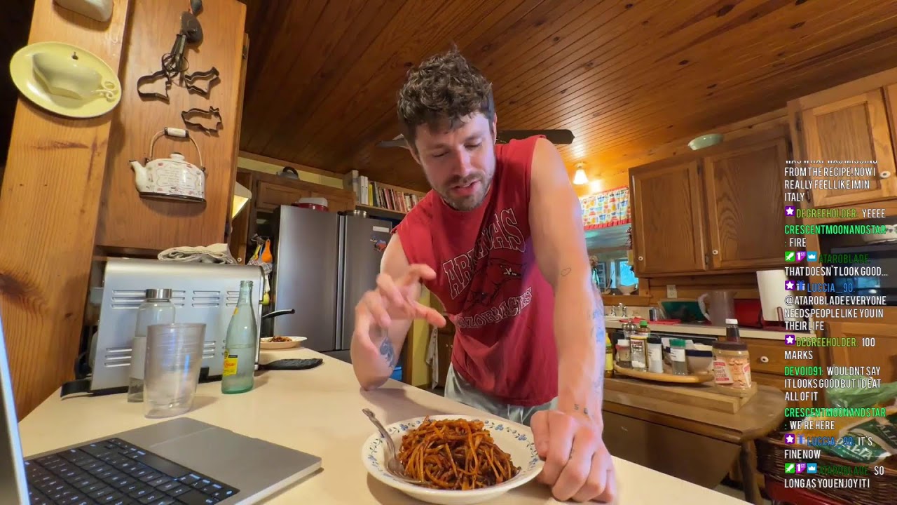 Recreating Viral Pasta recipes | Episode 1 "Burnt spaghetti" (Chat is ...