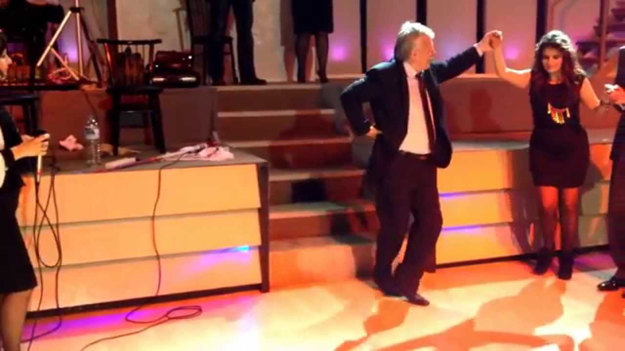 ΘΑ ΠΑΡΑΓΓΕΙΛΩ ΣΤΑ ΒΟΥΝΑ-ΚΑΤΕΡΙΝΑ ΛΙΑΚΟΥ-ΜΠΟΝΙΑ - YouTube Music