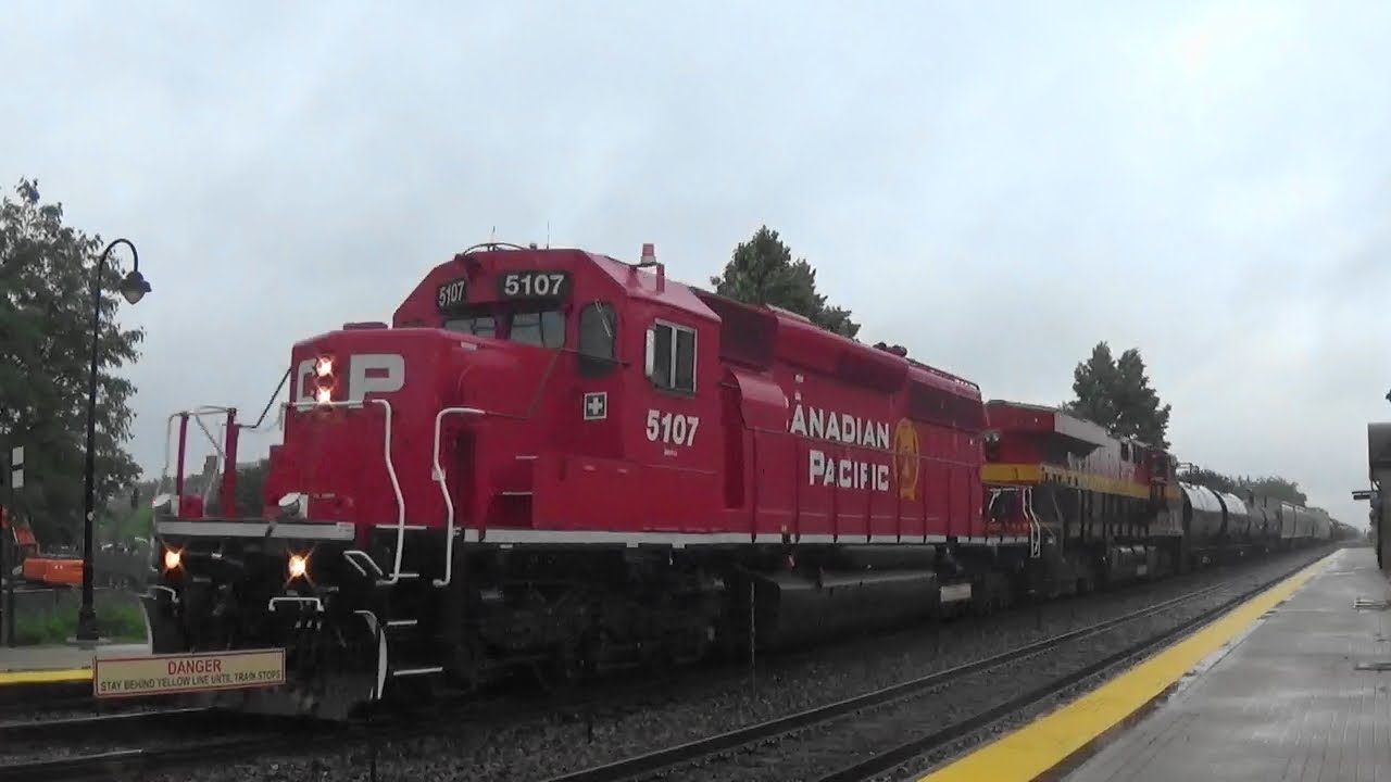 CP 5107 at Lake Forest, IL - YouTube