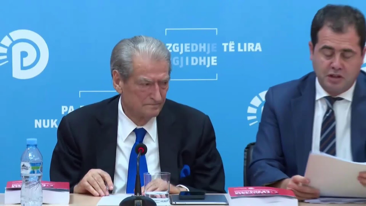 Konferenca e përjavshme me gazetarët, salla “Azem Hajdari,” selia PD ...