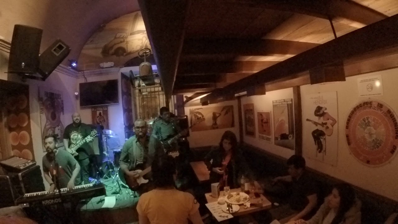 Side - Travis - Cover Mantra Rock Band - Retro Bar Arequipa 17/08/18 ...