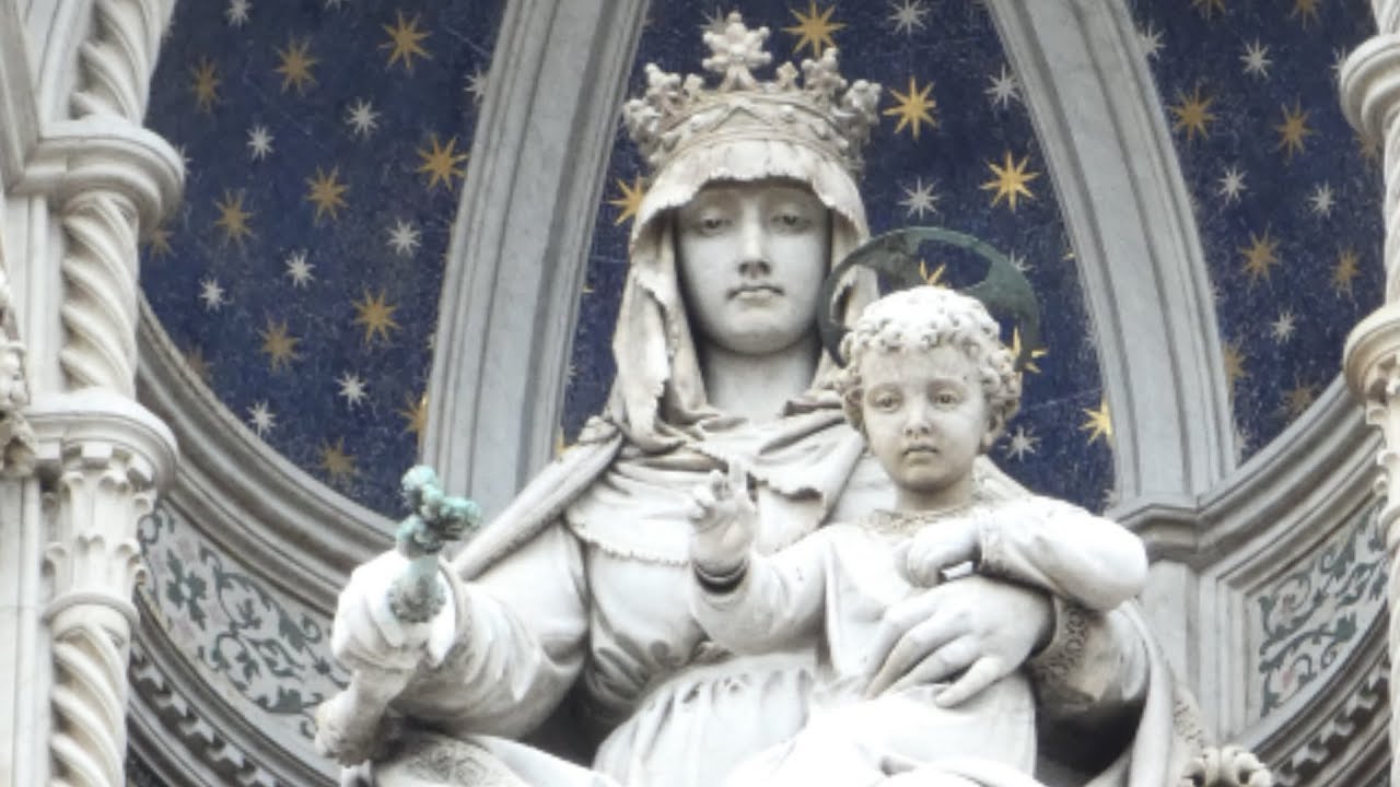Italy, Florence, Cathedral Santa Maria, a closer look at the statues ...