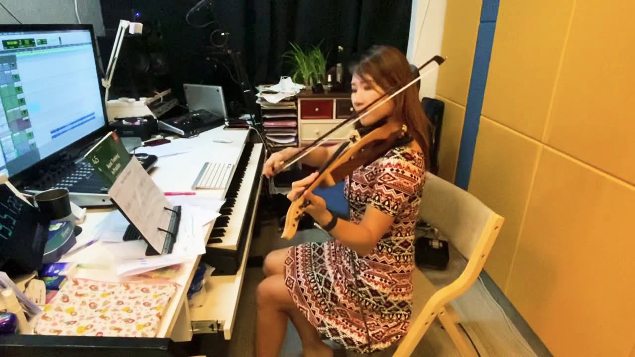 Star War Theme violin - Suey Wong - YouTube