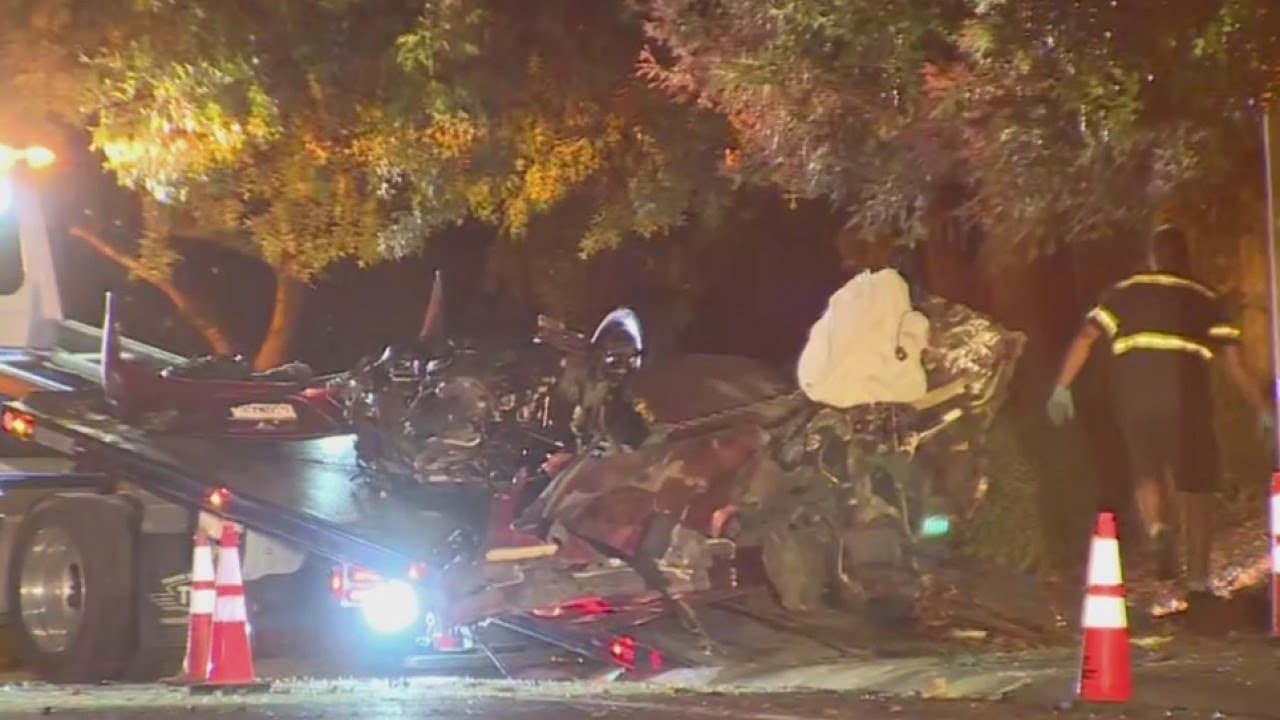 Vehicle Crashes Into Tree In Antelope Killing 2 Men - YouTube