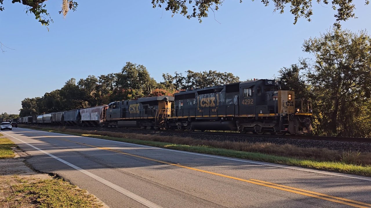 CSX L770 using remote control engines Mulberry 10/20/23 - YouTube