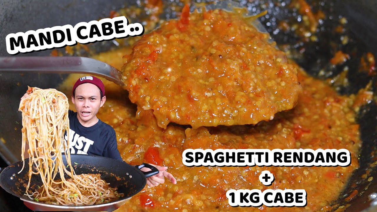 GOKILLL ... BIKIN SPAGHETTI RENDANG + 1 KG CABE !! - YouTube