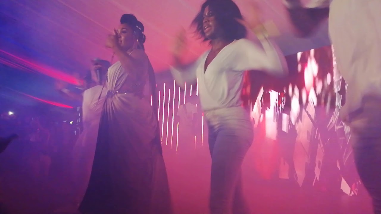 Lady Zama Dancing - YouTube