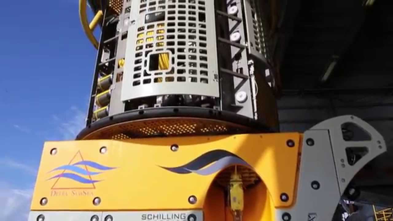 ROV On A Drill Rig - YouTube