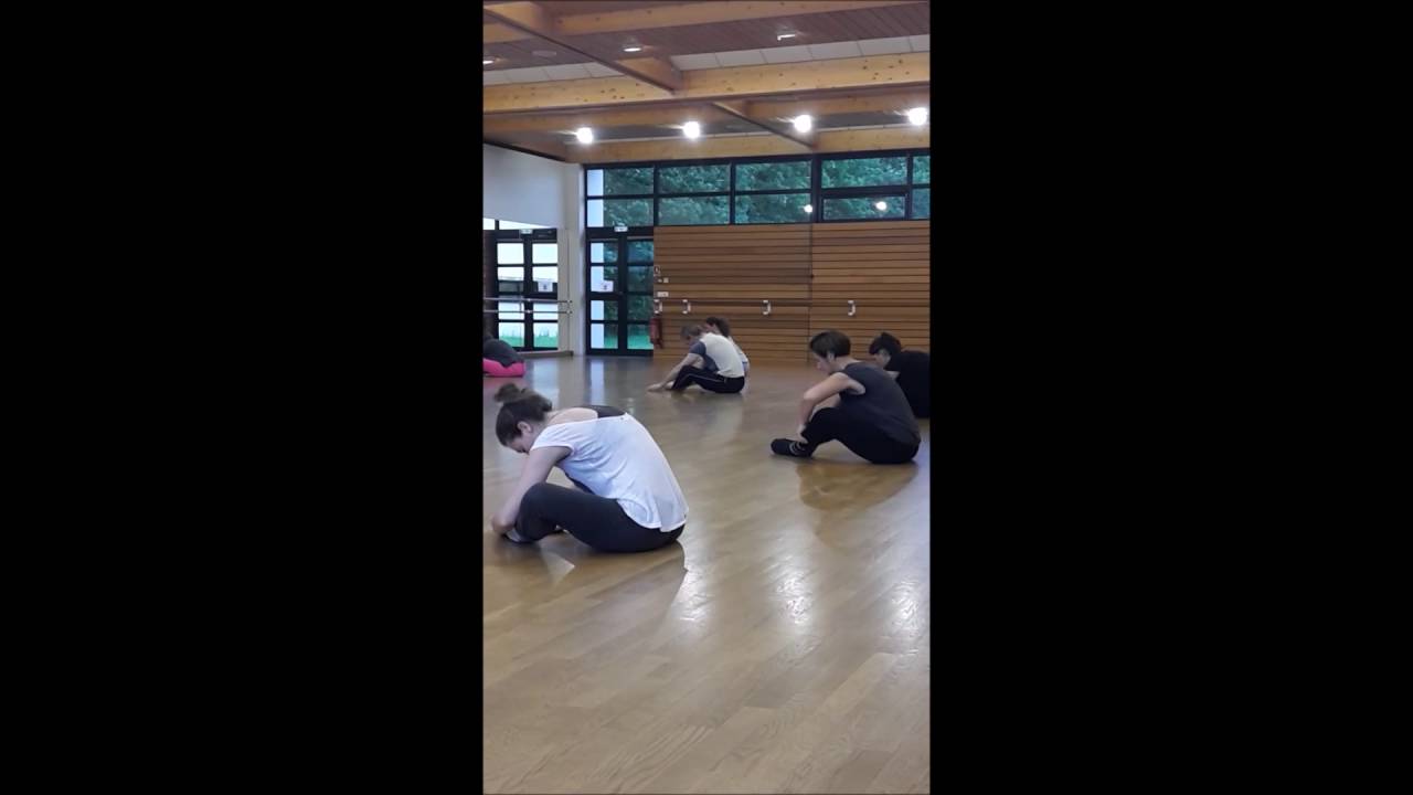 MJS Modern Jazz Stretching, Exercice de barre au sol - YouTube