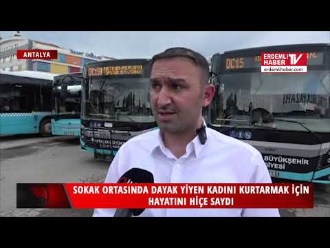 SOKAK ORTASINDA DAYAK YİYEN KADINI KURTARMAK İÇİN HAYATINI HİÇE SAYDI