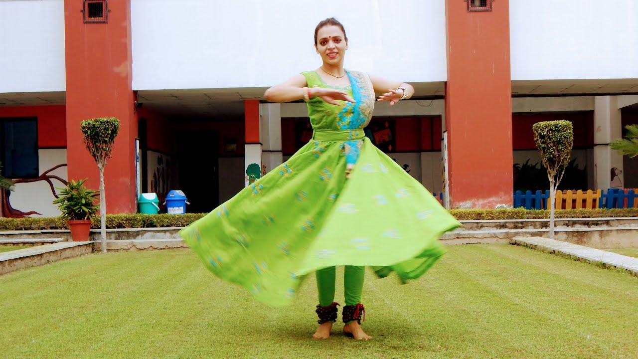 Kathak class online for class 7/8/9/10 /11/tatkar/Hand movement for my ...