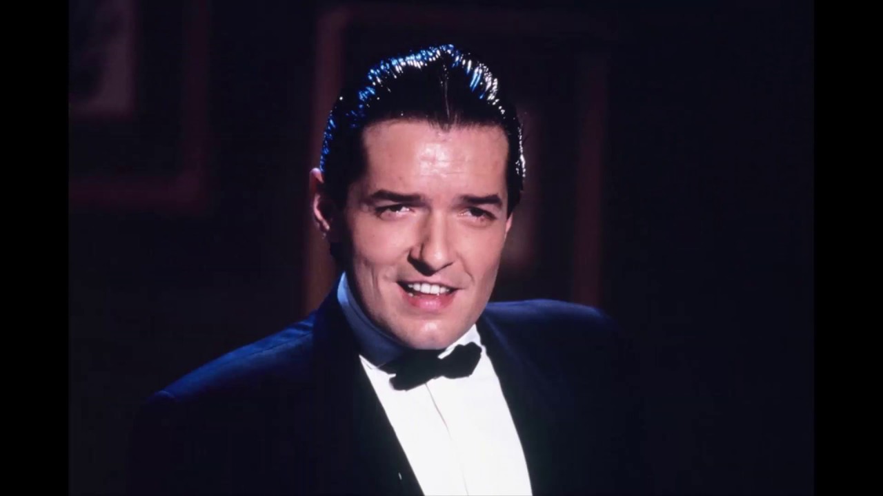 Falco - Rock Me Amadeus [Extended] 1985 - YouTube