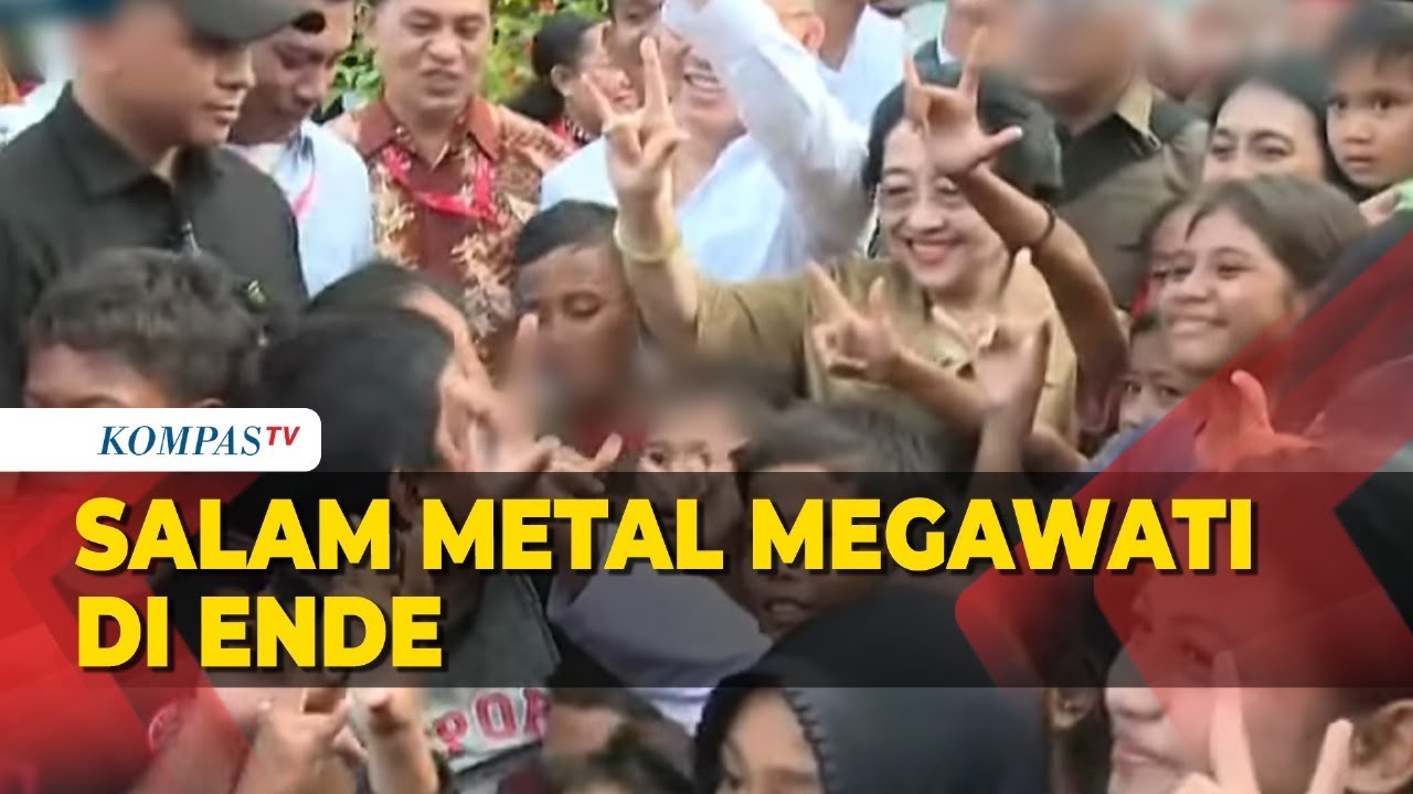 Momen Megawati Arahkan Gaya Tangan Salam Metal saat Foto Bersama Warga ...