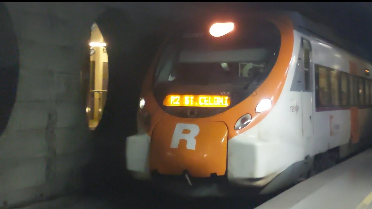 Civia Alstom (465 + 465) de Rodalies con R2 Aeroport - Sant Celoni en ...