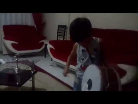 Kücük Davulcu Furkan Efeden gülşen bangır bangır davul show drum show  solo performance child