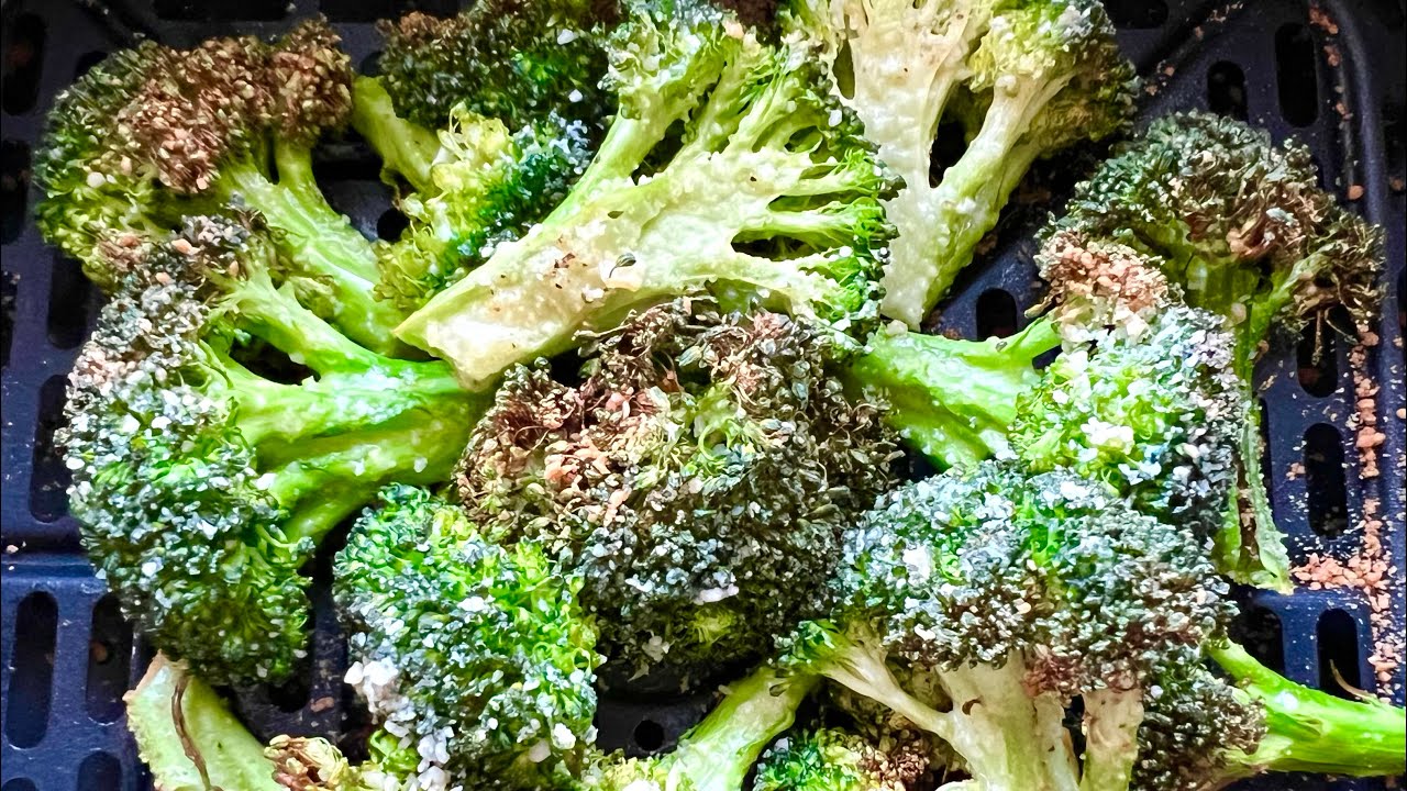 HEALTHY AIR FRYER ROASTED BROCCOLI RECIPE - YouTube