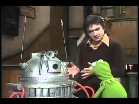 The Muppet Show - Backstage with Dudley Moore - YouTube
