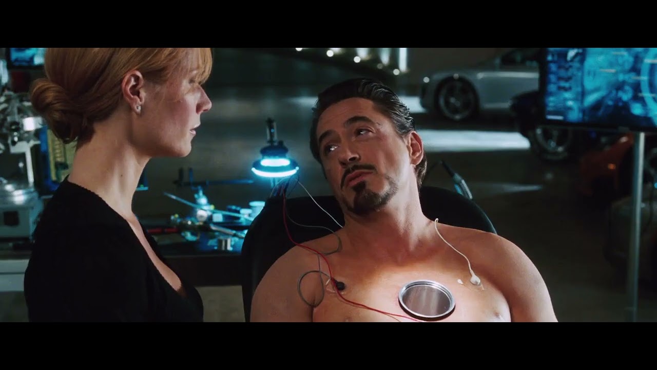 The Heart-Stopping Moment Tony Stark Changed His Arc Reactor | Hindi ...