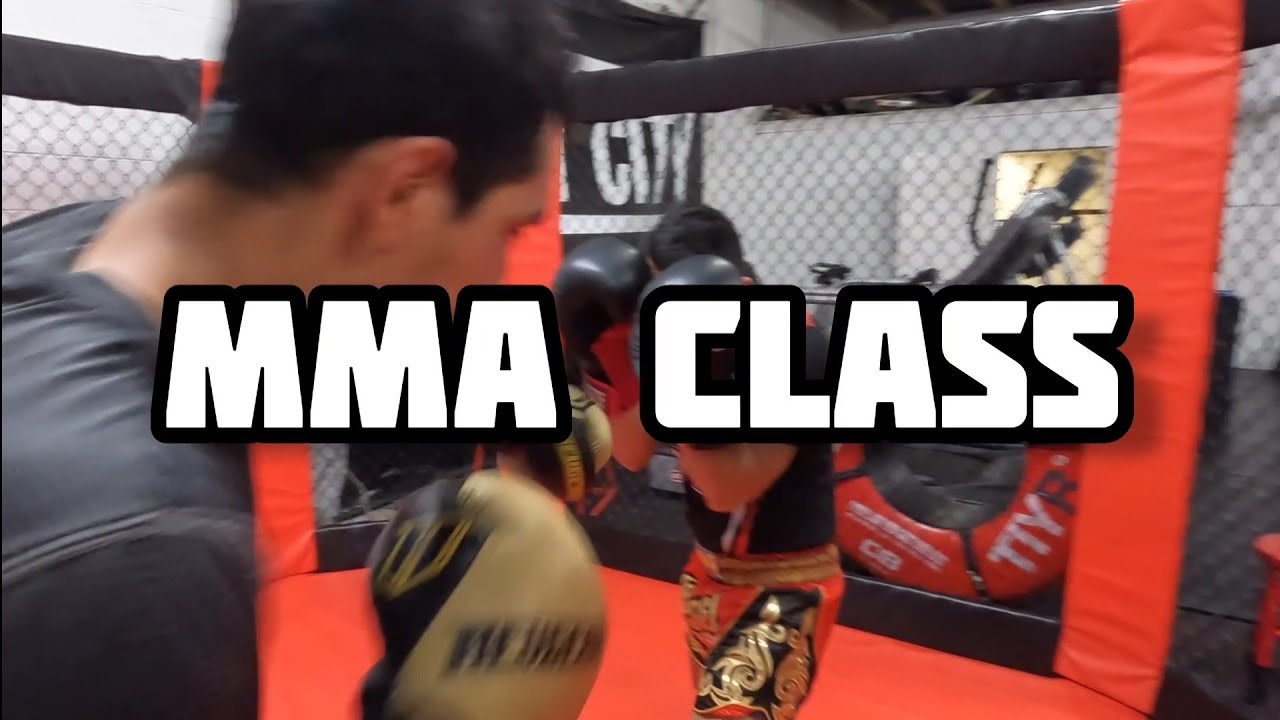 MMA CLASS AT FIGHT CITY! - YouTube