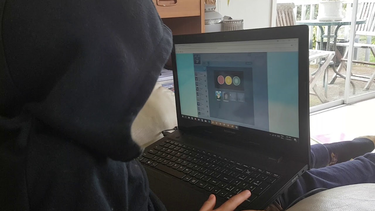 Fast kid on live mathletics - YouTube